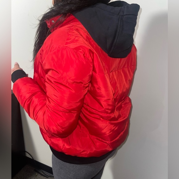 Forever 21 | Jackets & Coats | Cute Red Light Bomber Puffer Perfect For ...